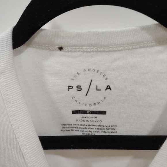 PacSun | Tops | Pacsun White Crop Top With Flowers | Poshmark